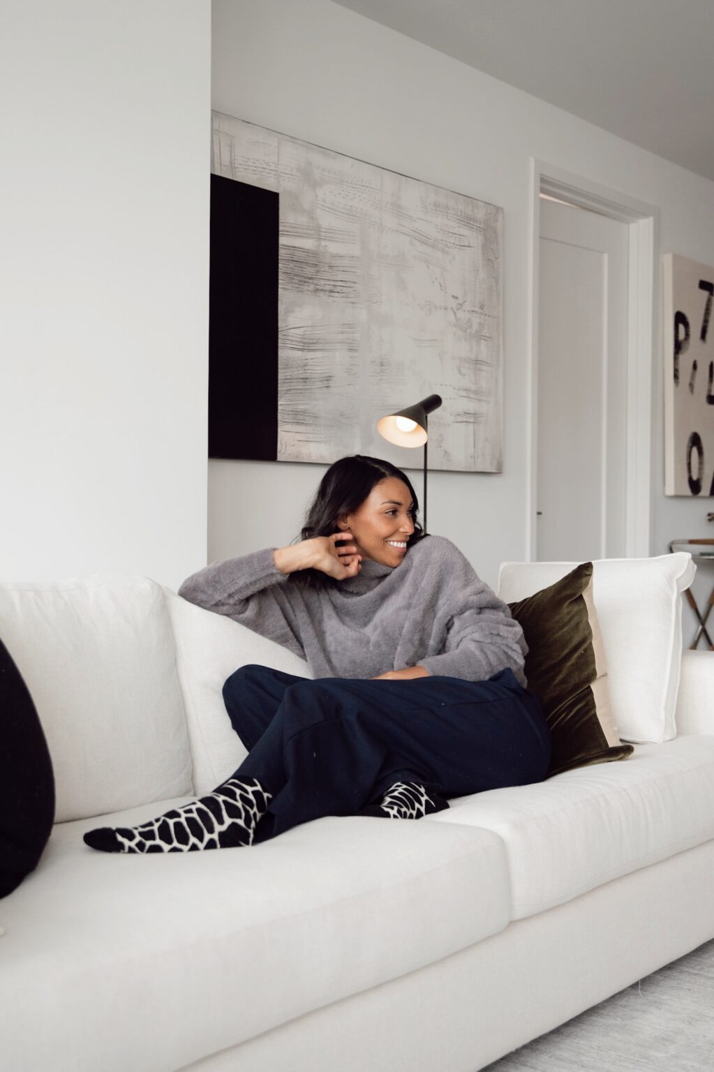 These Pieces are Essential for a Super Cozy Outfit - Love Fashion & Friends